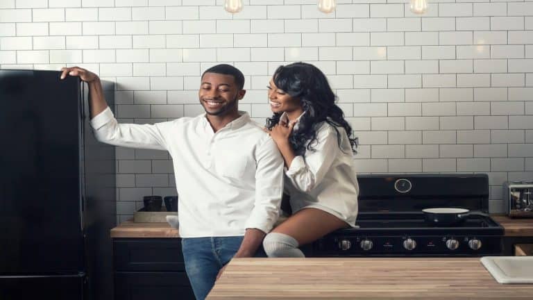 17 Signs a Wife Actually Respects Her Husband