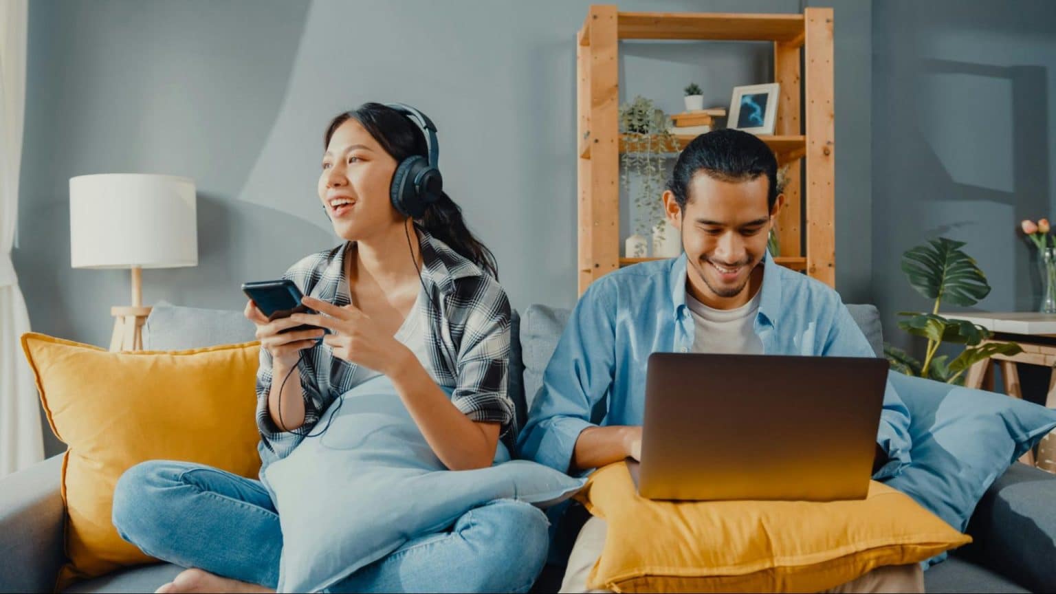 17 Signs Your Relationship Is Stable and Your Partner Enjoys It