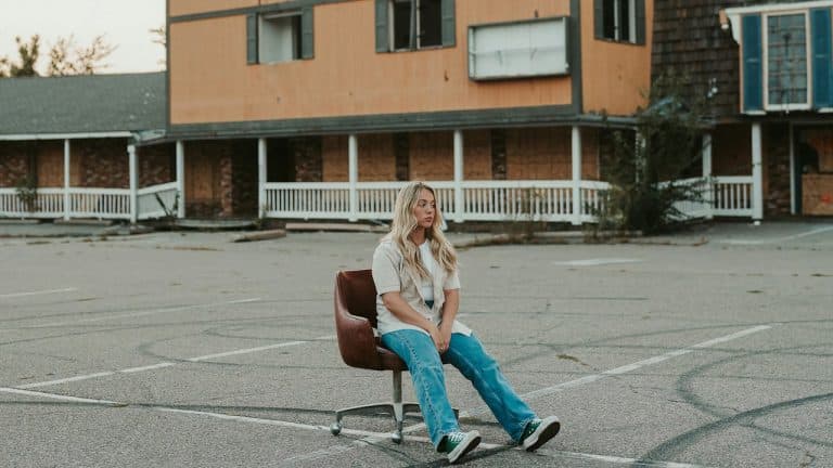 15 Reasons Walkaway Wives Are Fueling the Midlife Divorce Boom