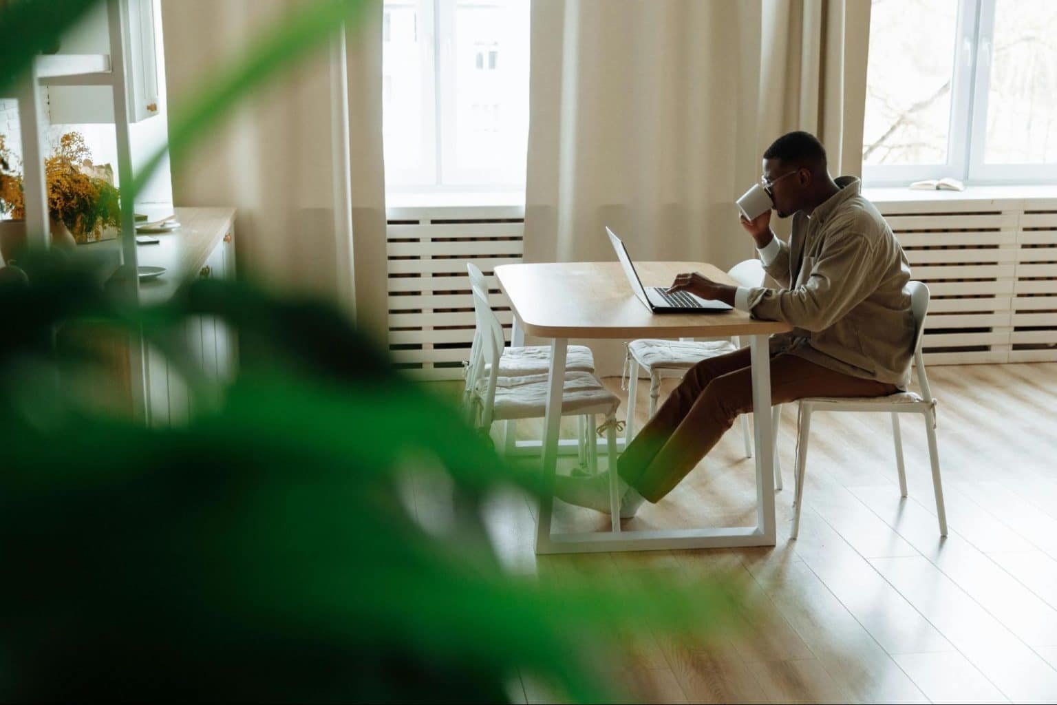Is Your Job Your Mistress? 17 Career-Over-Family Priorities