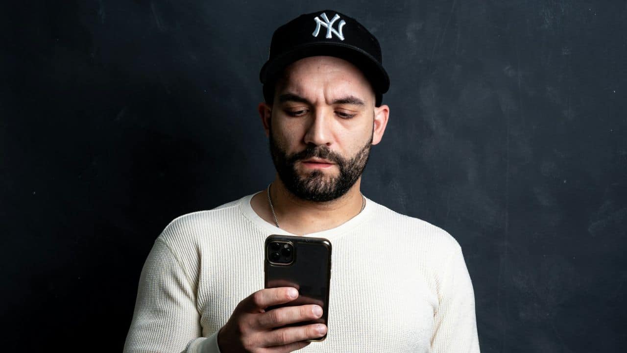 16 Lessons Men Learn When Modern Dating Doesn’t Play Fair