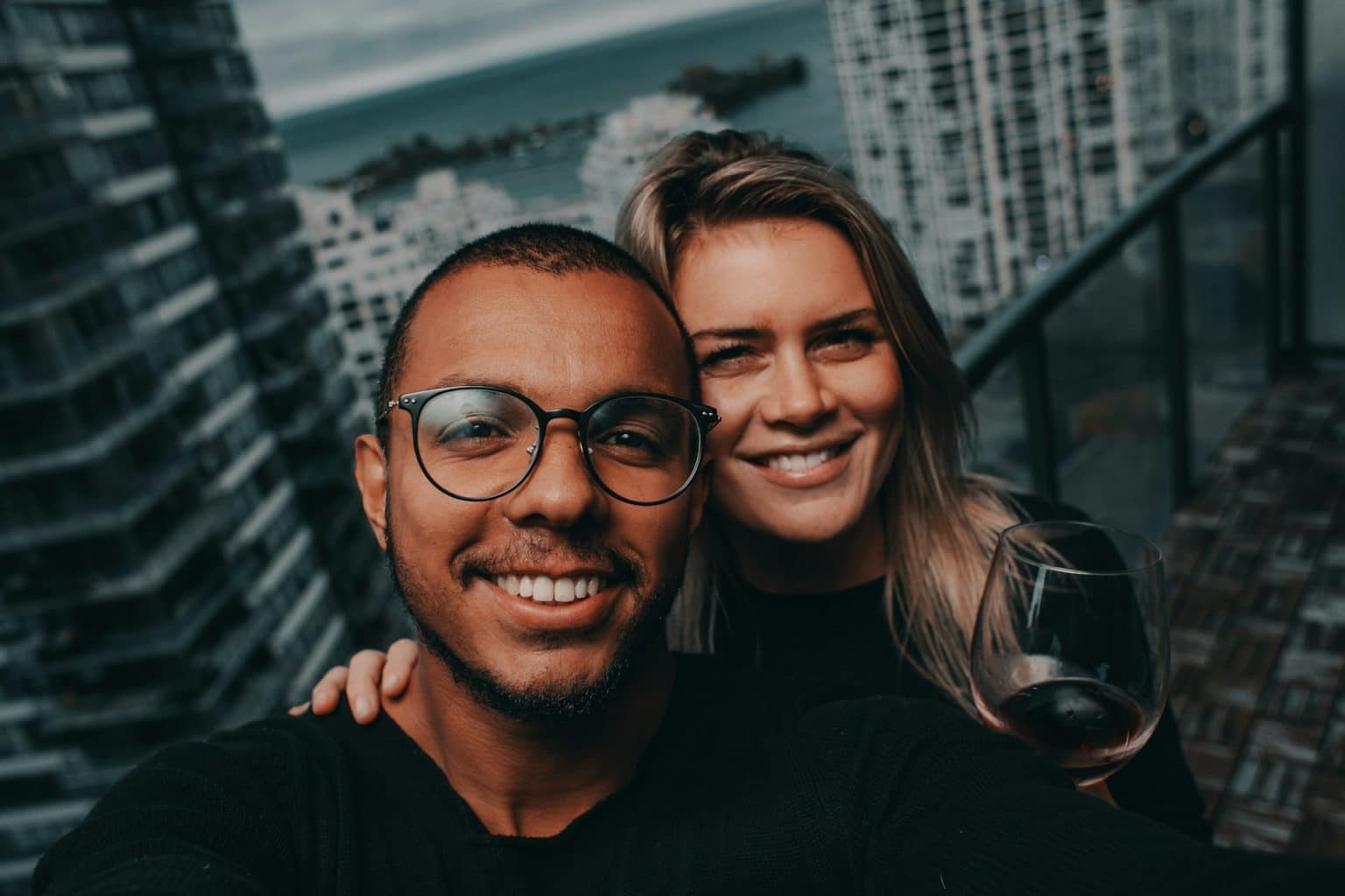 15 Key Reasons Single Women’s Dating Standards Today Would Surprise ...