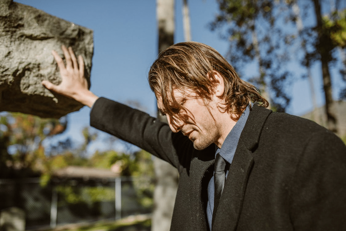 17 Ways Men Lose Authority in a Relationship Without Noticing - The ...