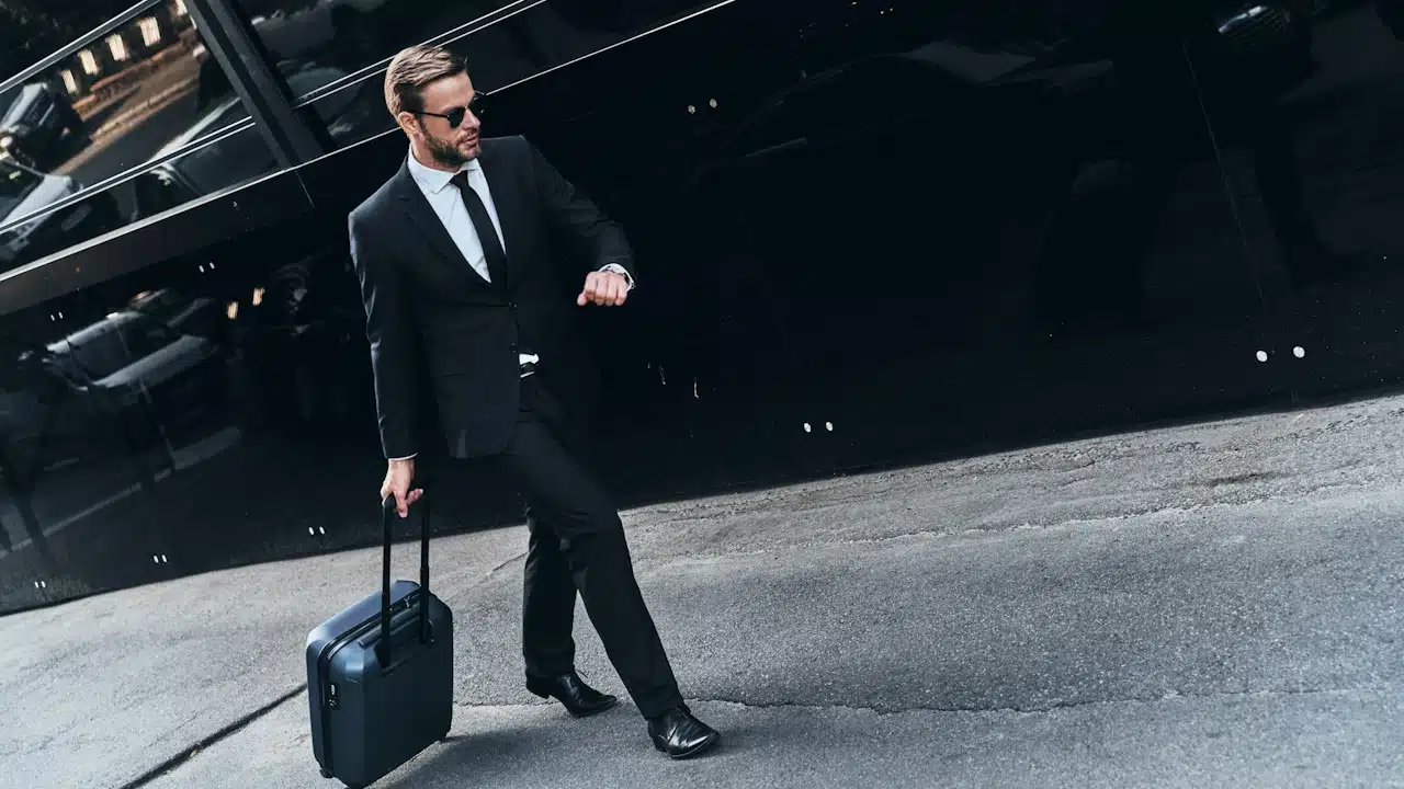 16 Things Only Men With True Self-Discipline Do Differently - The ...
