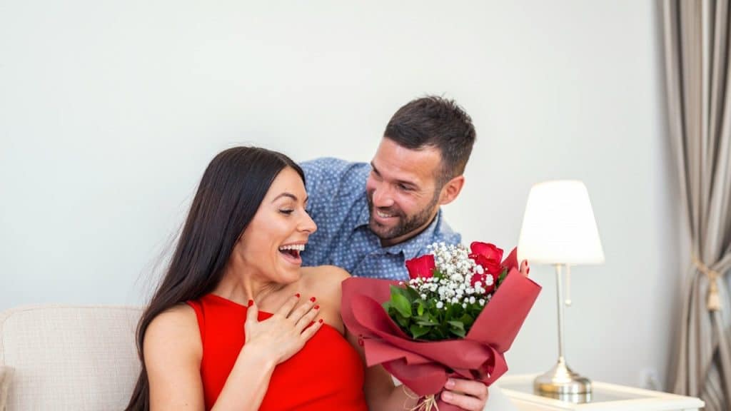15 Rare Things Men Do That Make Women Feel Truly Special - The Modest Man