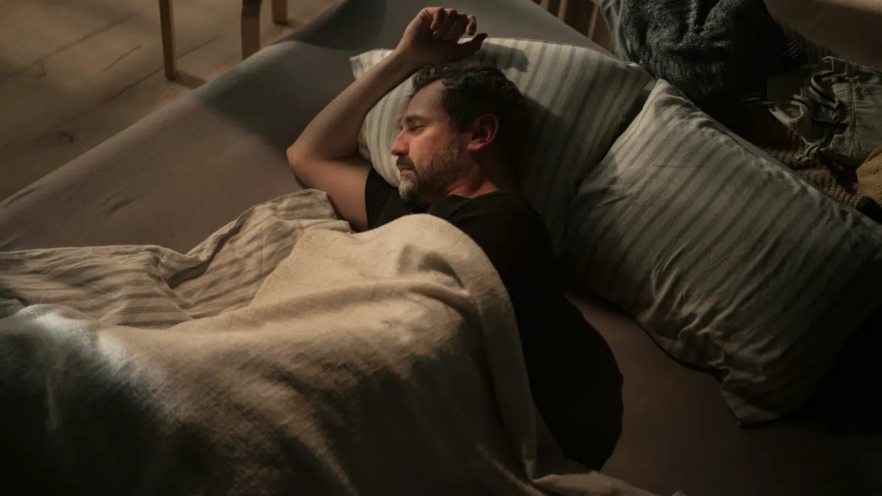 18 Ways to Deal With Betrayal and Being Blindsided - The Modest Man